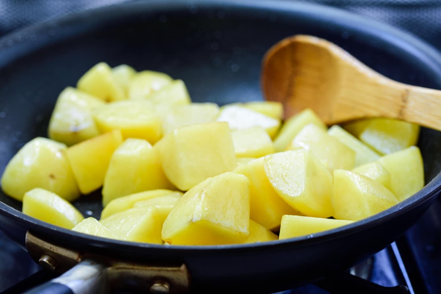 Gamja Jorim (Korean Braised Potatoes) - Korean Bapsang