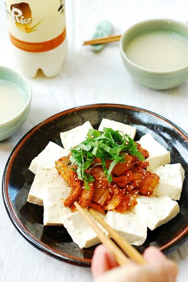 Dubu Kimchi (Tofu with Stir-fried Kimchi and Pork) - Korean Bapsang