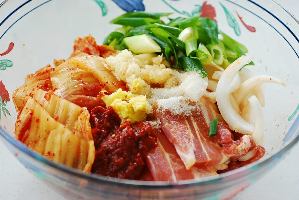 Dubu Kimchi (Tofu with Stir-fried Kimchi and Pork) - Korean Bapsang