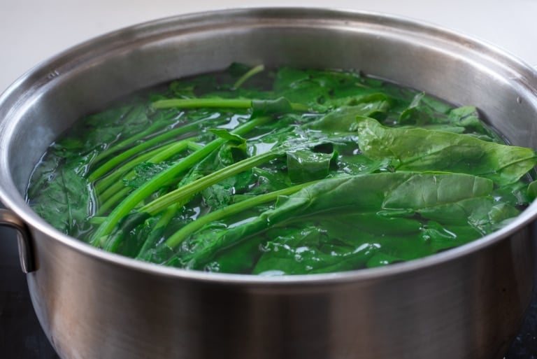 Sigeumchi Namul (Korean Spinach Side Dish) - Korean Bapsang