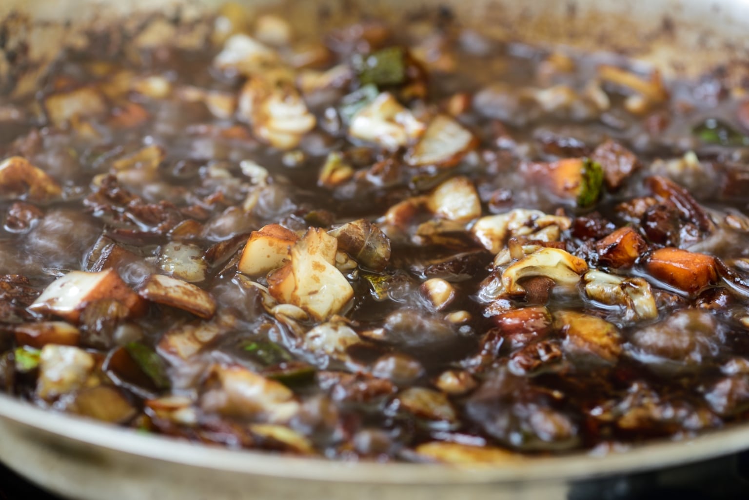Jajangmyeon (Noodles in Black Bean Sauce) - Korean Bapsang