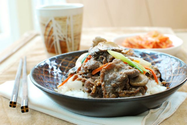 Bulgogi Deopbap (Bulgogi Rice Bowl) - Korean Bapsang