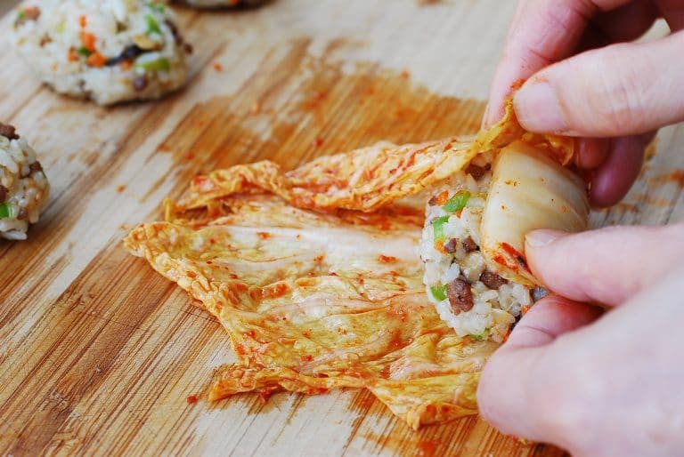 Kimchi Ssambap (Rice Rolls) - Korean Bapsang