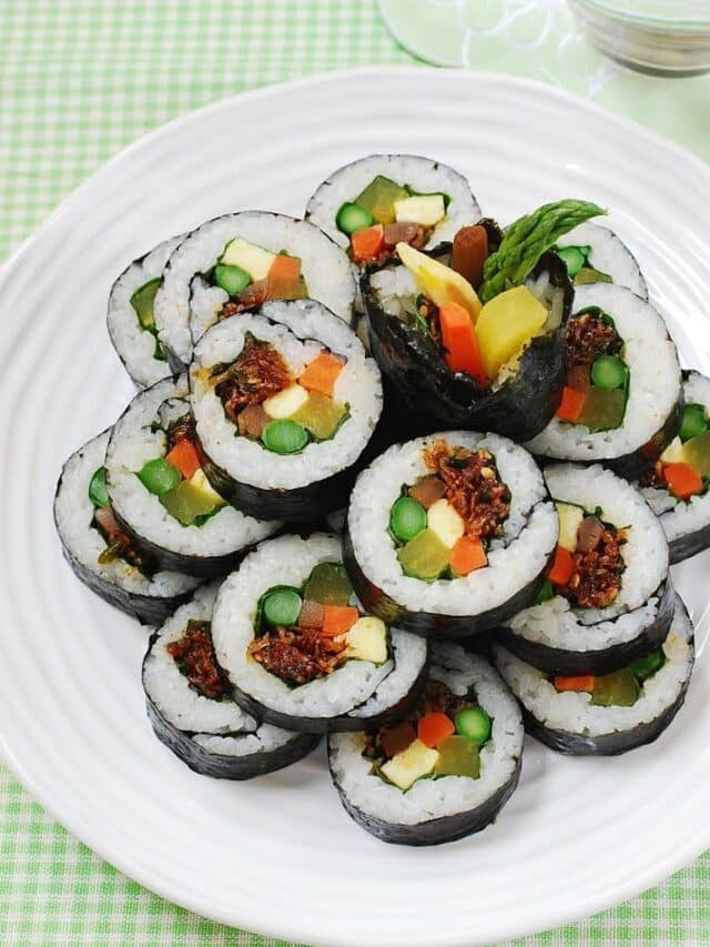 Myulchu Gimbap - Korean Bapsang