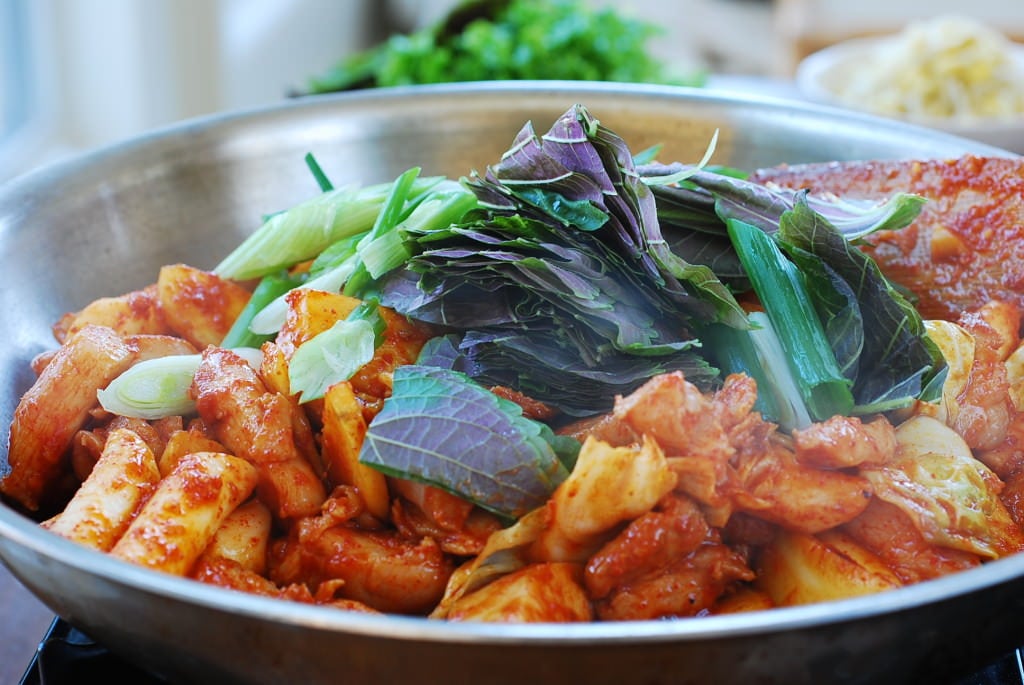 Dak Galbi (Stir-fried Spicy Chicken) - Korean Bapsang