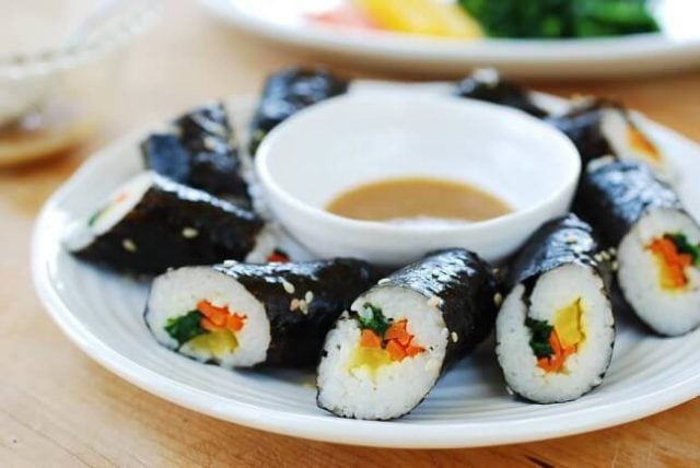Mini Gimbap or Kimbap (Mayak Kimbap) - Korean Bapsang