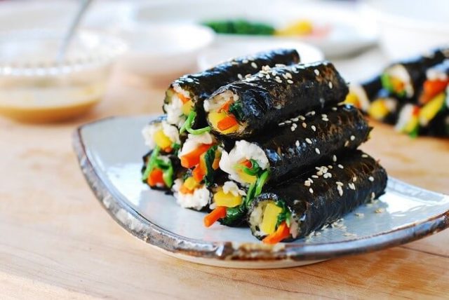 Mini Gimbap or Kimbap (Mayak Kimbap) - Korean Bapsang