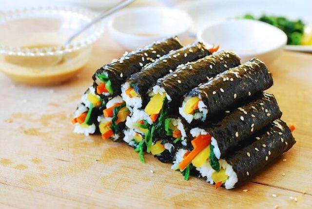 Mini Gimbap or Kimbap (Mayak Kimbap) - Korean Bapsang