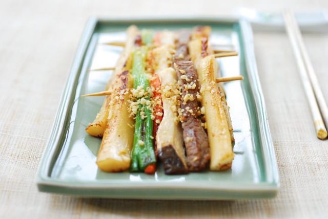 Tteok Sanjeok (Skewered Rice Cake with Beef and Vegetables) - Korean ...