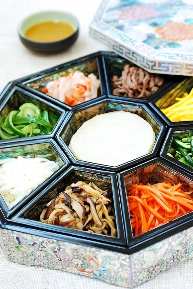 Gujeolpan (Platter of Nine Delicacies) - Korean Bapsang