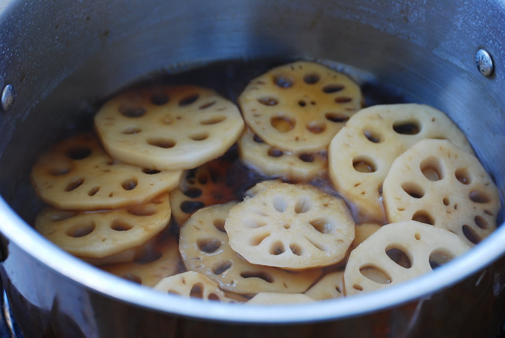 Yeongeun jorim (Sweet Soy Braised Lotus Roots) - Korean Bapsang