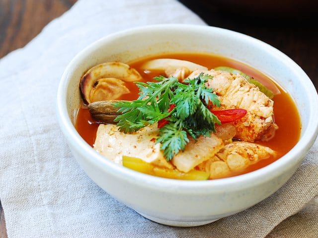 Domi Maeuntang (Spicy Fish Stew with Red Snapper) - Korean Bapsang