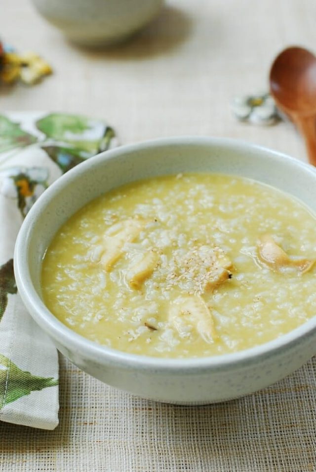 Jeonbokjuk (Abalone Porridge) - Korean Bapsang