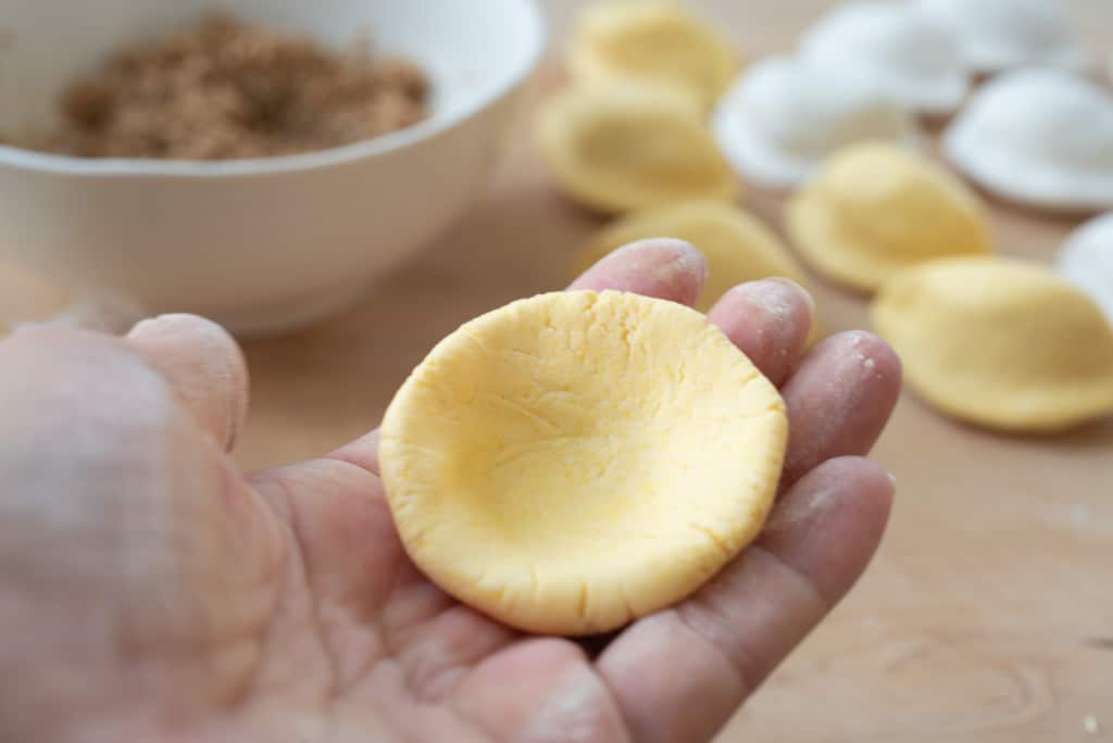 Songpyeon (Half-moon Shaped Rice Cake) - Korean Bapsang