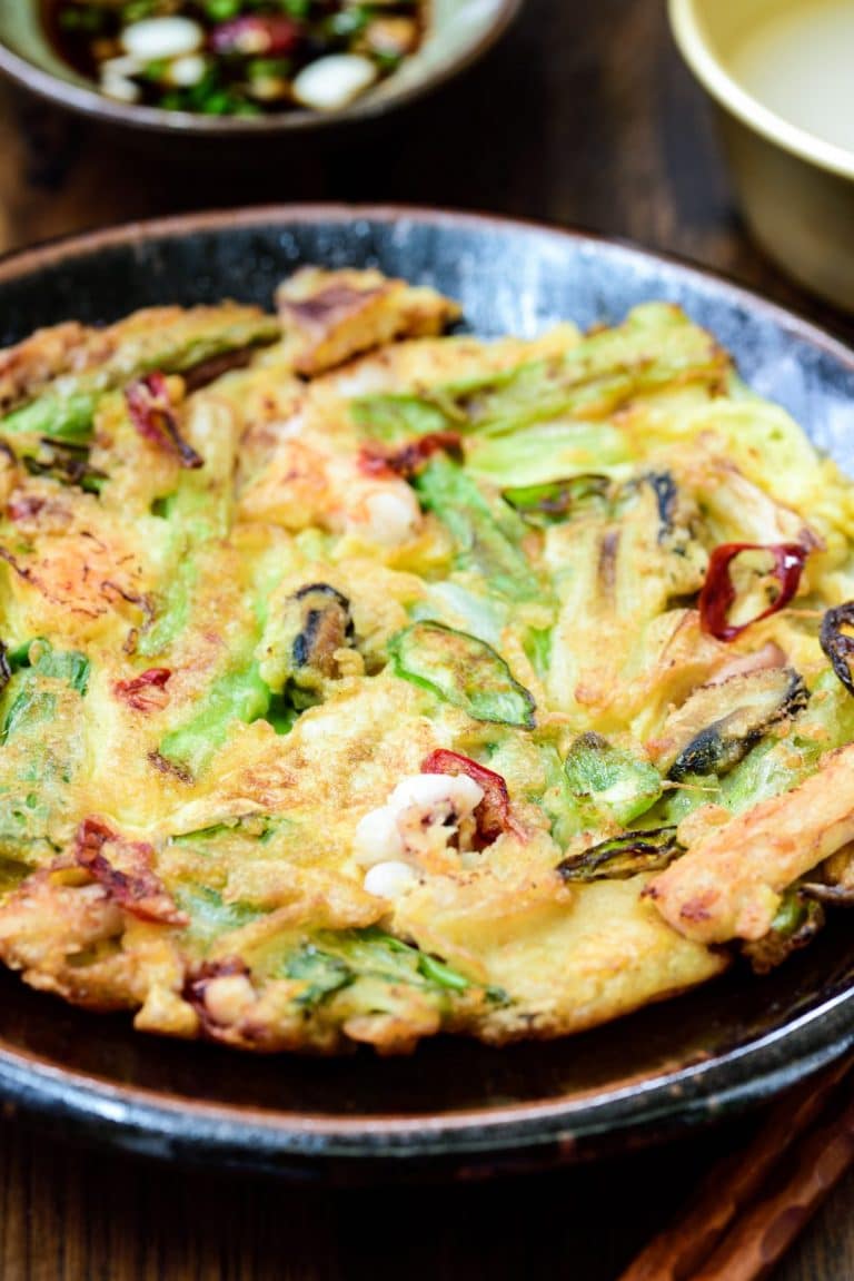 Haemul Pajeon (Seafood Scallion Pancake) - Korean Bapsang