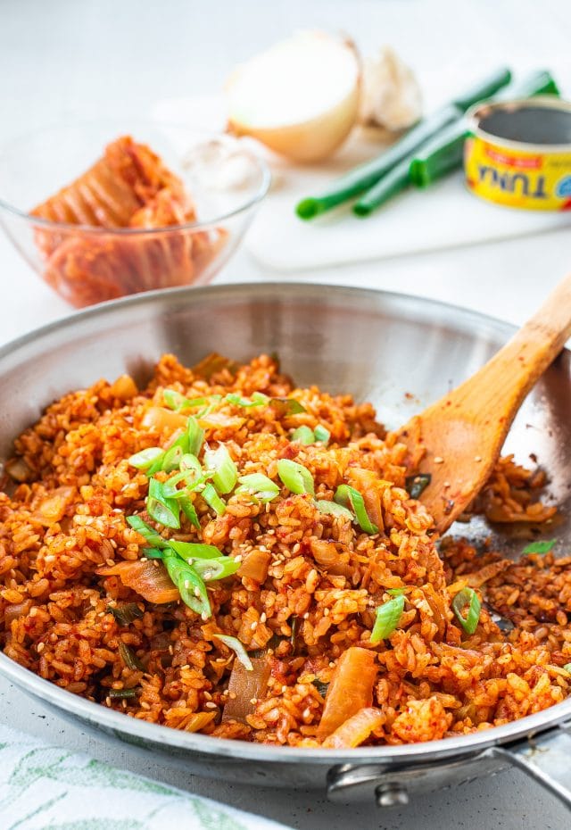 Easy Kimchi Fried Rice Recipe (Kimchi Bokkeumbap)| Korean Bapsang
