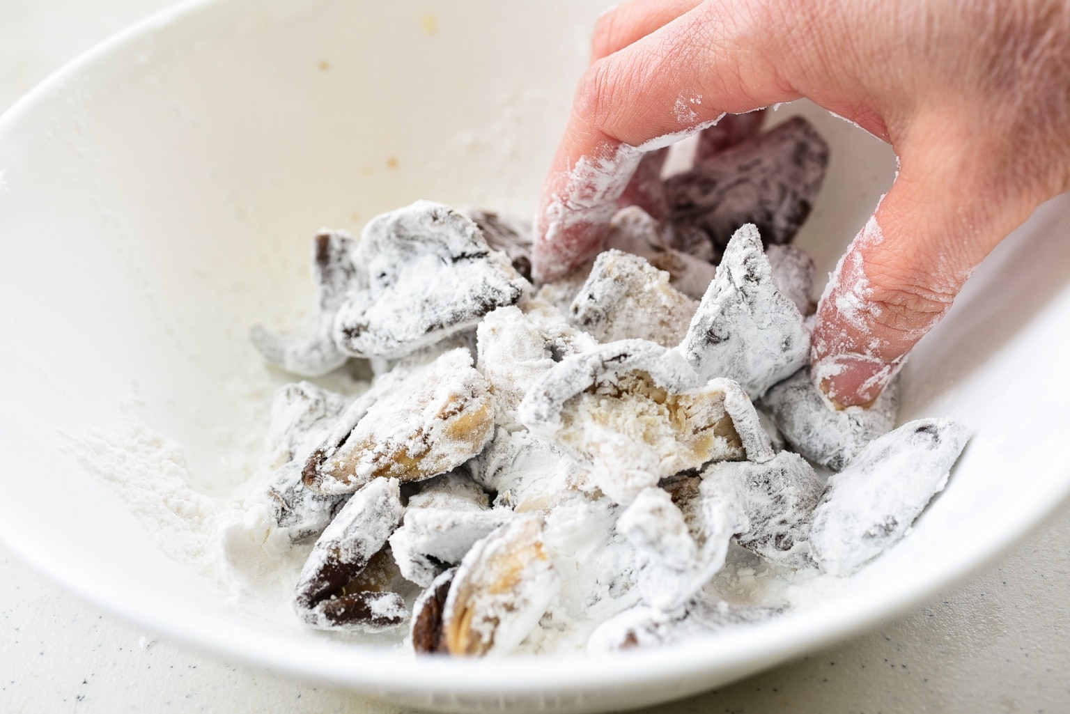 Beoseot Gangjeong (Sweet Crispy Mushrooms) - Korean Bapsang