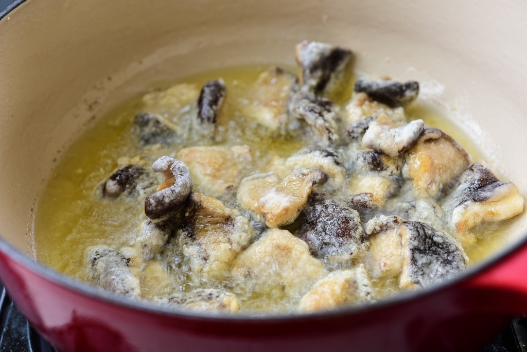 Beoseot Gangjeong (Sweet Crispy Mushrooms) - Korean Bapsang