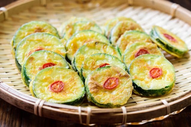 Hobak Jeon (Pan-fried Zucchini in Egg Batter) - Korean Bapsang