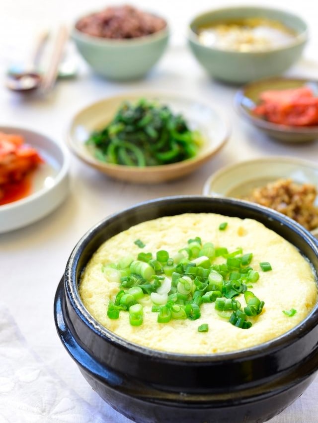 Gyeranjjim (Korean Steamed Eggs) - Korean Bapsang